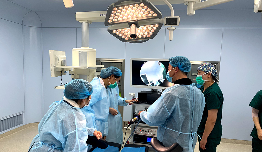 Solution de salle d'opération hybride numérique - PAX Medical